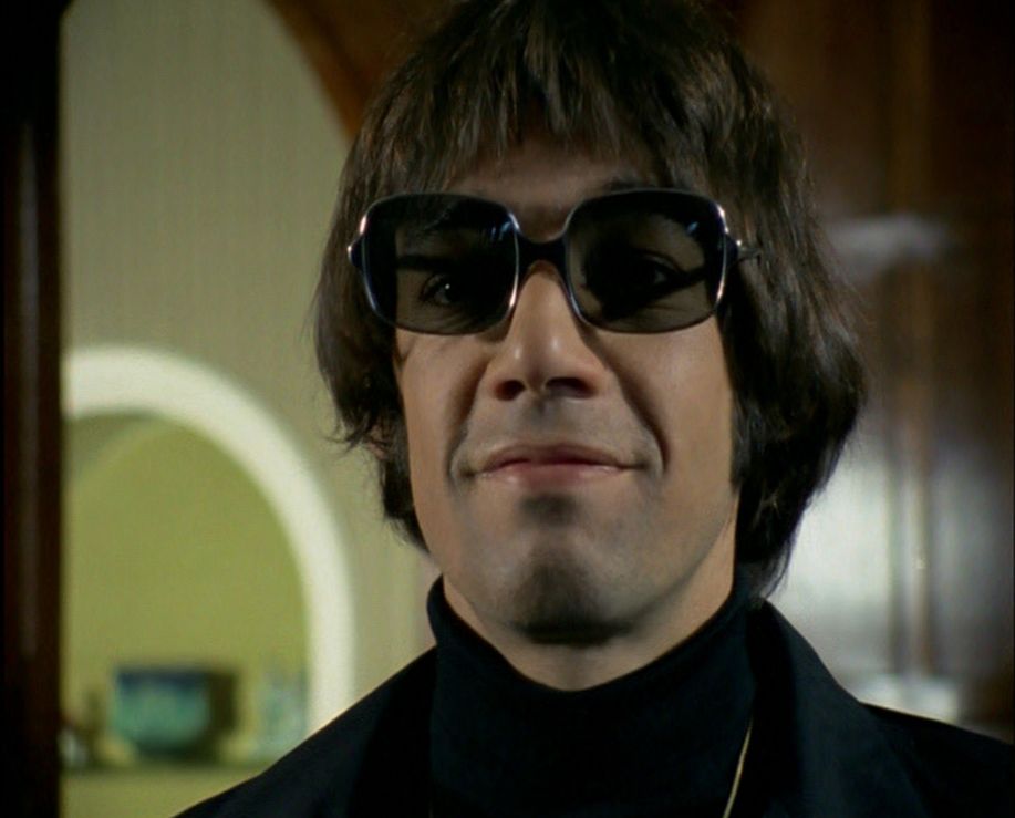 Long Shot – Max Frances